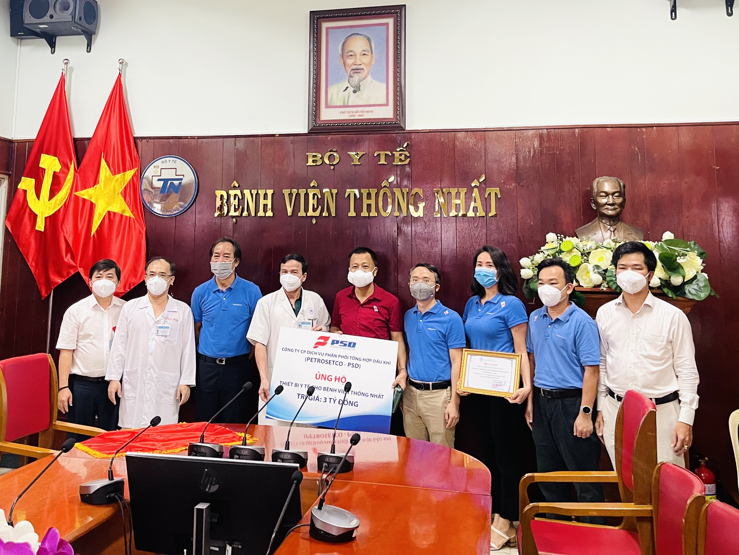 PETROSETCO – PSD ỦNG HỘ TRANG THIẾT BỊ Y TẾ CHO BỆNH VIỆN THỐNG NHẤT